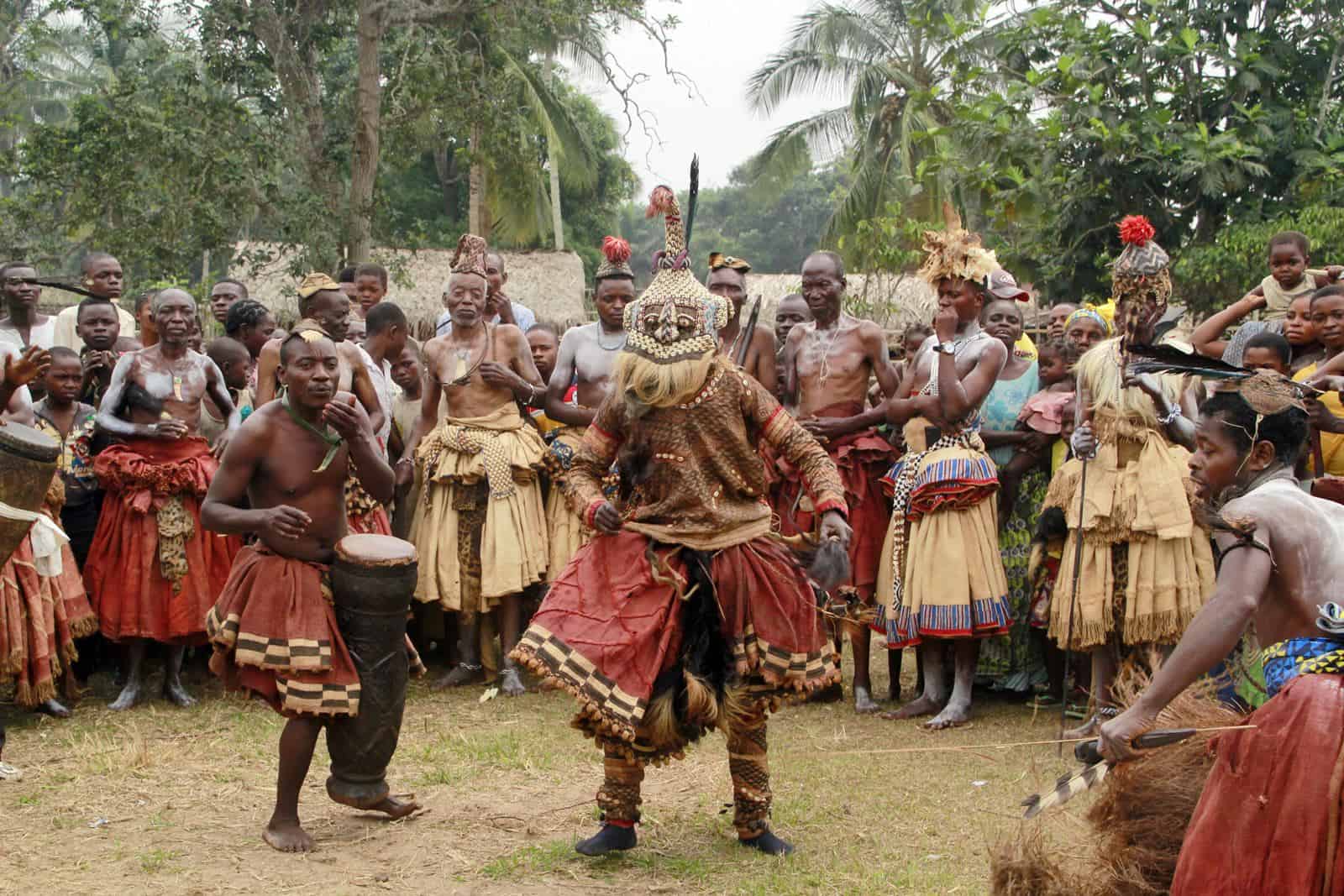 Introduction to the peoples and nomads of Lake Chad - Kumakonda