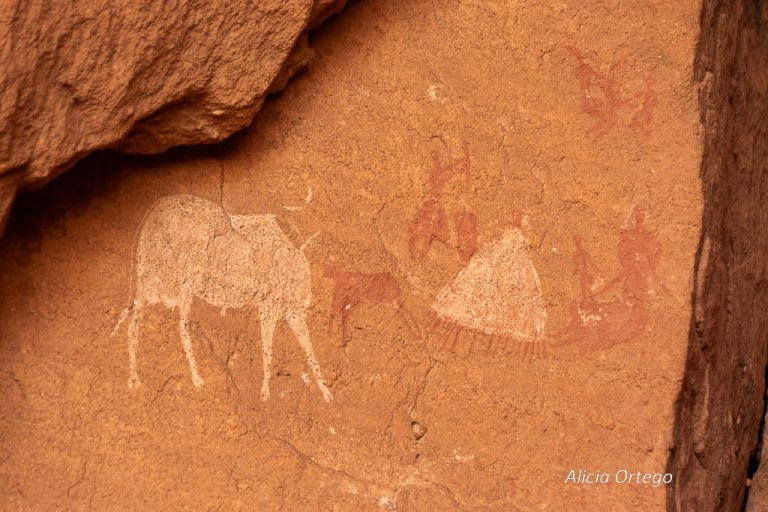 🌍 Ennedi rock art, Chad's hidden treasure - Kumakonda